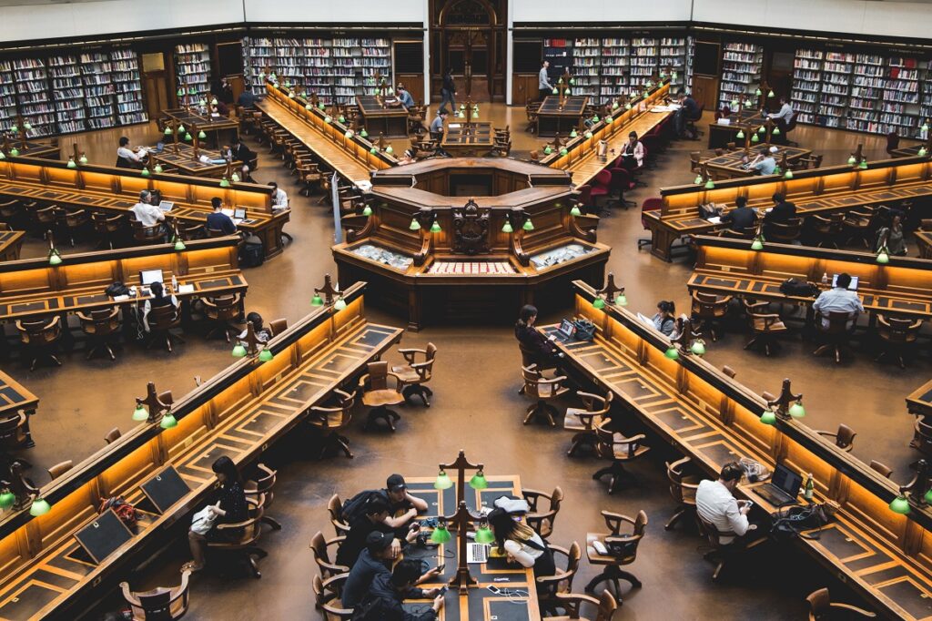 30+ Atmospheric Photos of Libraries from Different Corners of the World ...
